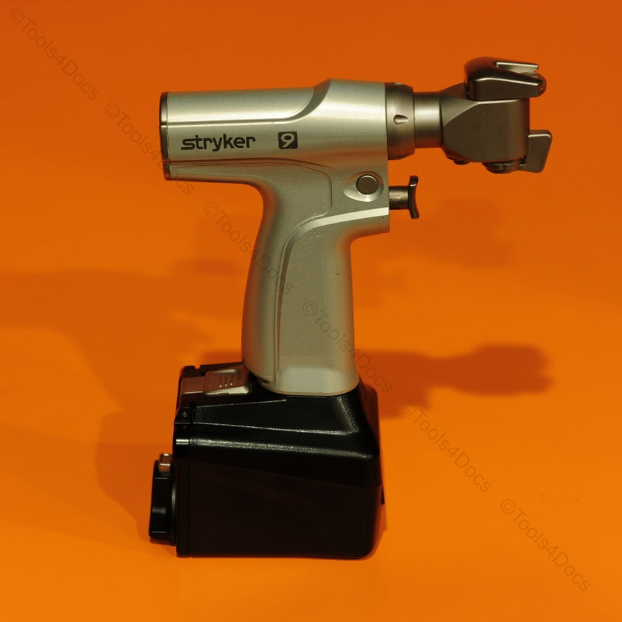 Stryker System 9 Sagittal Saw 9208 w/9120-120 Large Aseptic Battery Ho ...