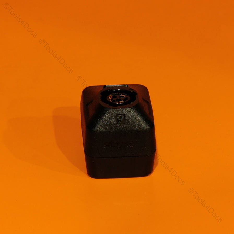 Stryker System 9 Battery Pack, Large 9215-000-000 — Tools4docs